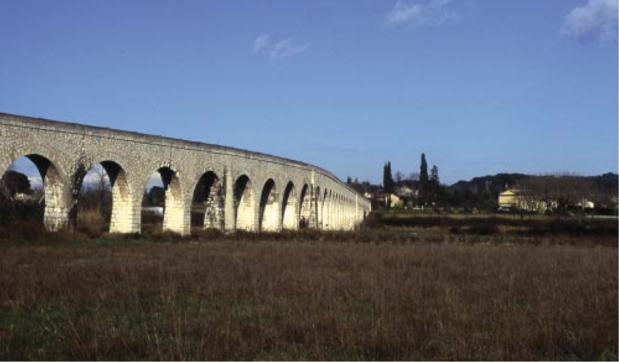 Localisation de L’Aqueduc du canal du Verdon au nord d’Aix (FWN186-R520 ...